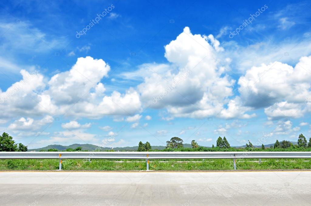 Roadside view with green nature Stock Photo by ©kritchanut 63359463