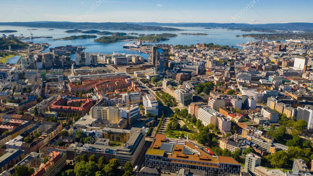 Oslo, Noruega. Hermosa vista aérea panorámica foto de avión no ...