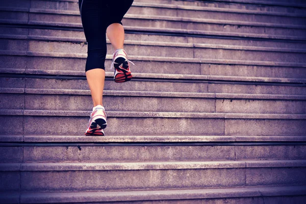 Young athletic legs with sharp scarf muscles of runner sport man ...