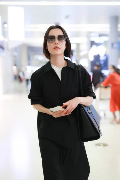 Chinese Model Sui Pictured Beijing Capital International Airport ...