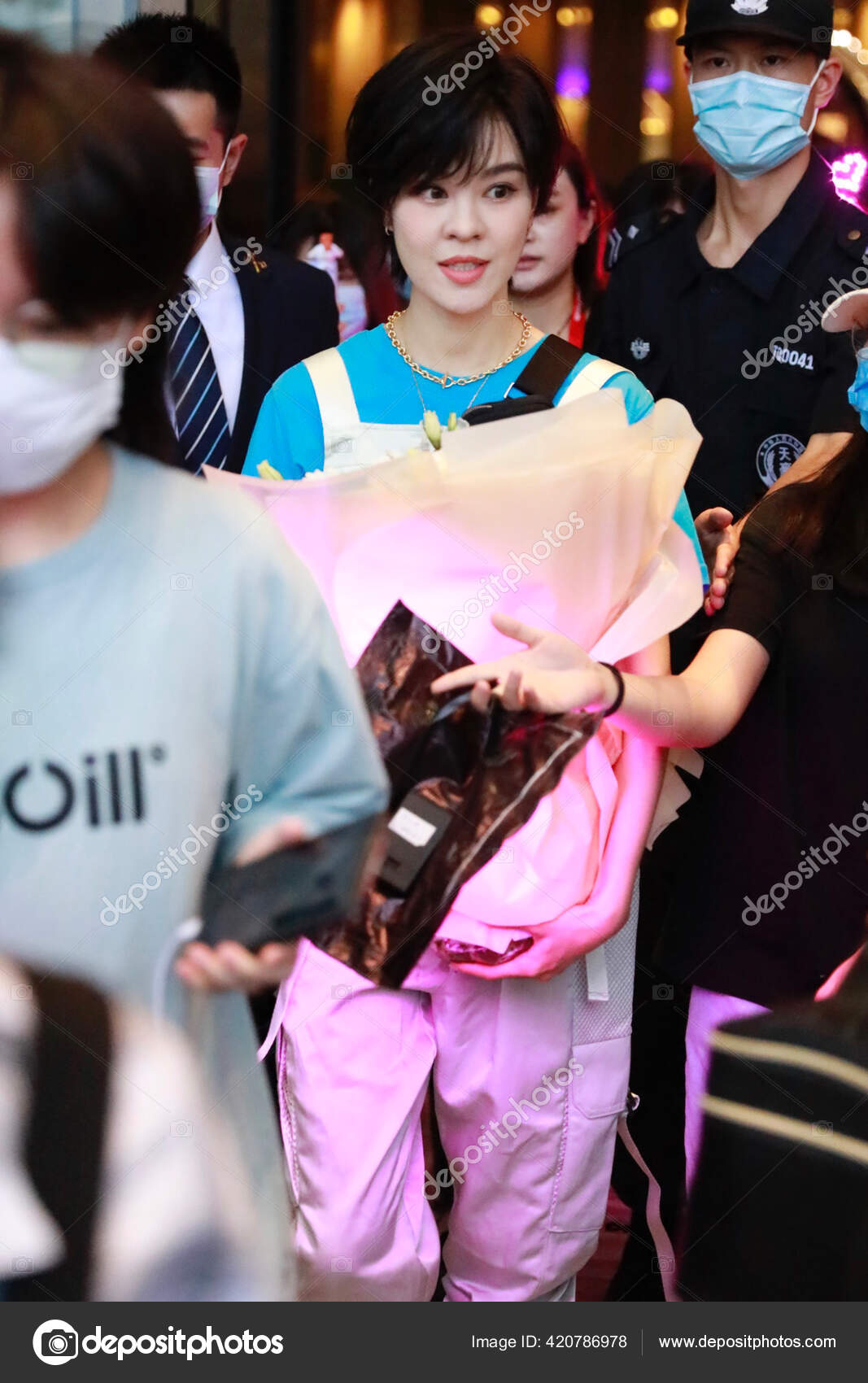 Chinese Singer Kewei Yisa Seen Recording Venue Variety Show Sisters — Stock Editorial Photo ...