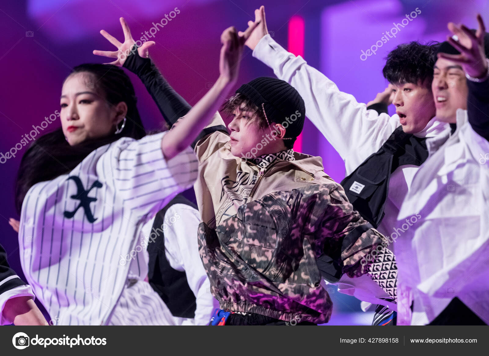 Chinese Singer Dancer Actor Jackson Yee Middle Sings Song 2020 – Stock ...