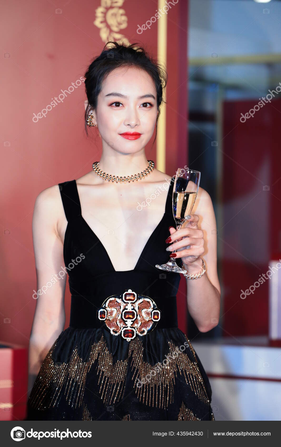Chinese Singer Dancer Actress Model Television Presenter Author Song ...