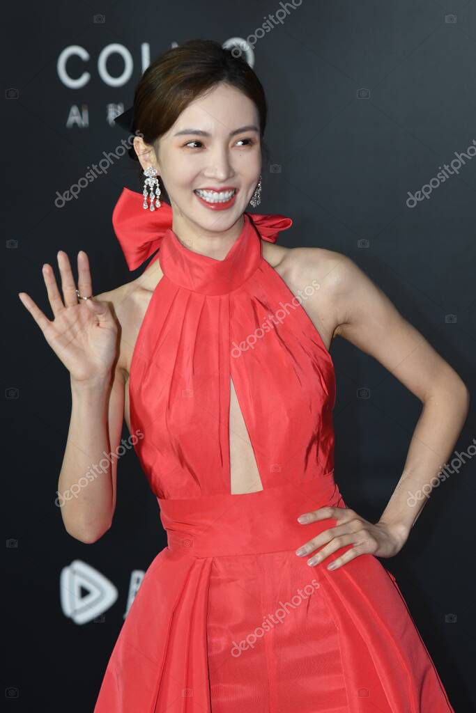 La actriz china Jin Chen, también conocida como Gina Jin, asiste a la gala anual de Esquire ...