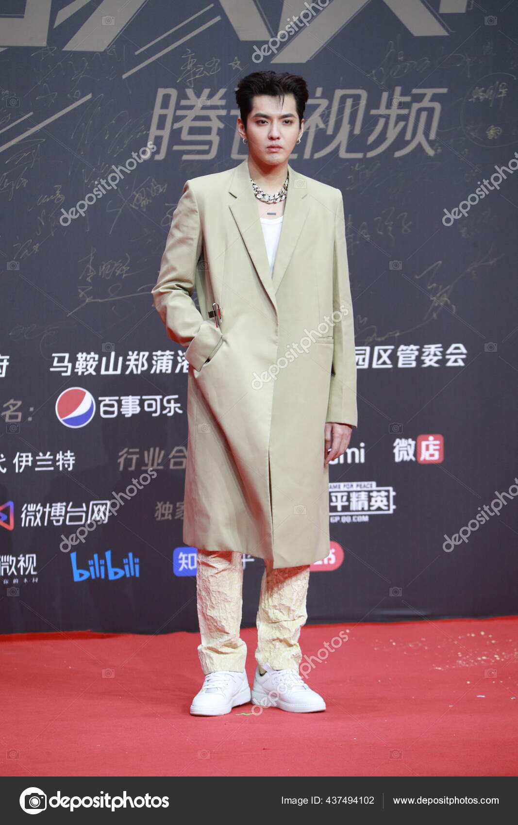 Chinese Canadian Actor Rapper Singer Record Producer Model Fan Known ...