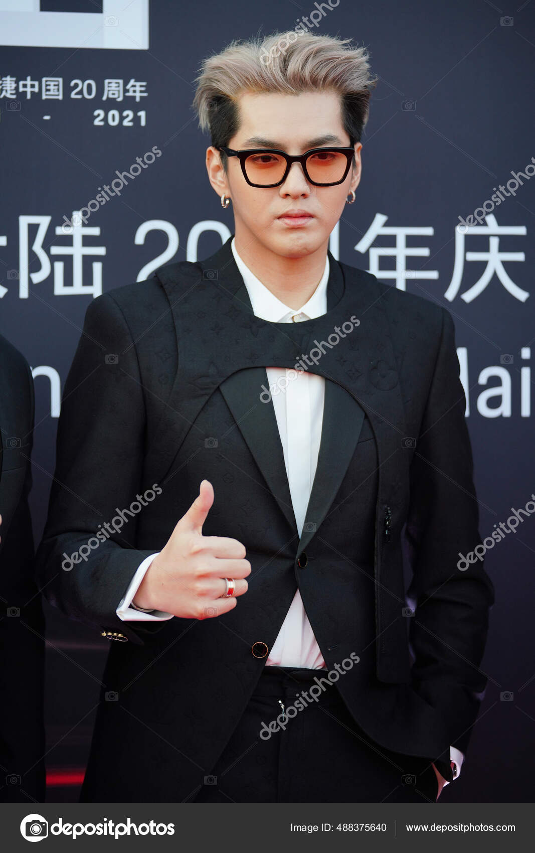 Canadian Actor Rapper Singer Record Producer Model Kris Attends Year ...