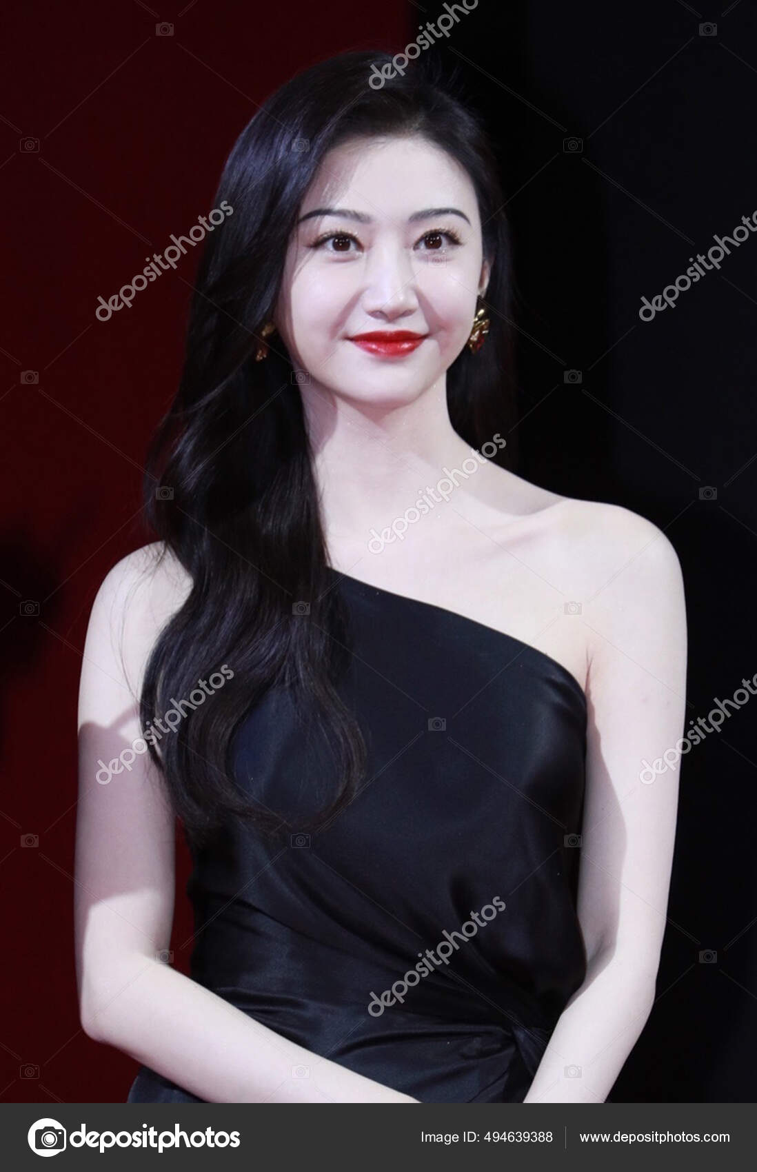 Chinese Actress Jingtian Wearing Strapless Black Dress Attends Press Conference – Stock ...
