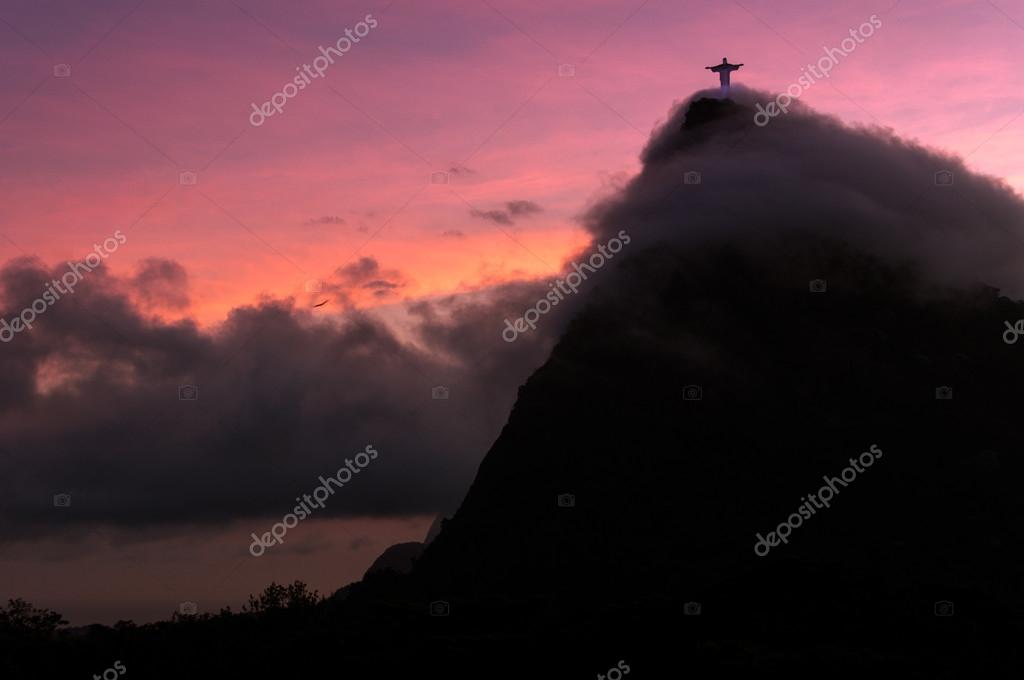 Christ the Redeemer statue — Stock Editorial Photo © dabldy #104809476