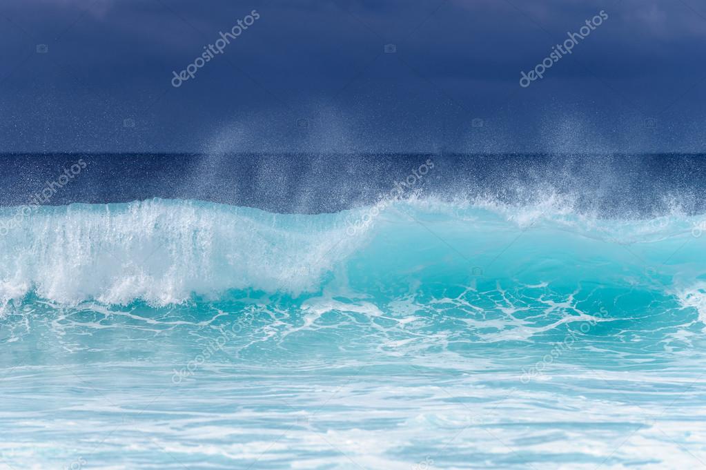 Powerful ocean waves Stock Photo by ©styf 100286766