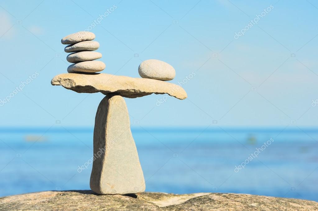 Balance simétrico: fotografía de stock © styf #77451590 | Depositphotos