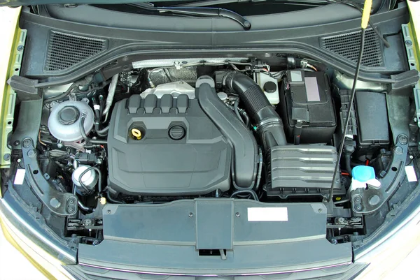 Carro y motor fotos de stock, imágenes de Carro y motor sin royalties ...