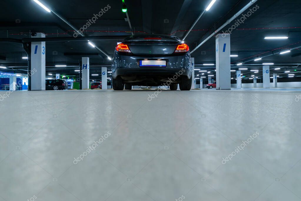Plaza de aparcamiento. Fondo de asfalto de carretera vac o. Plaza de aparcamiento en garaje ...
