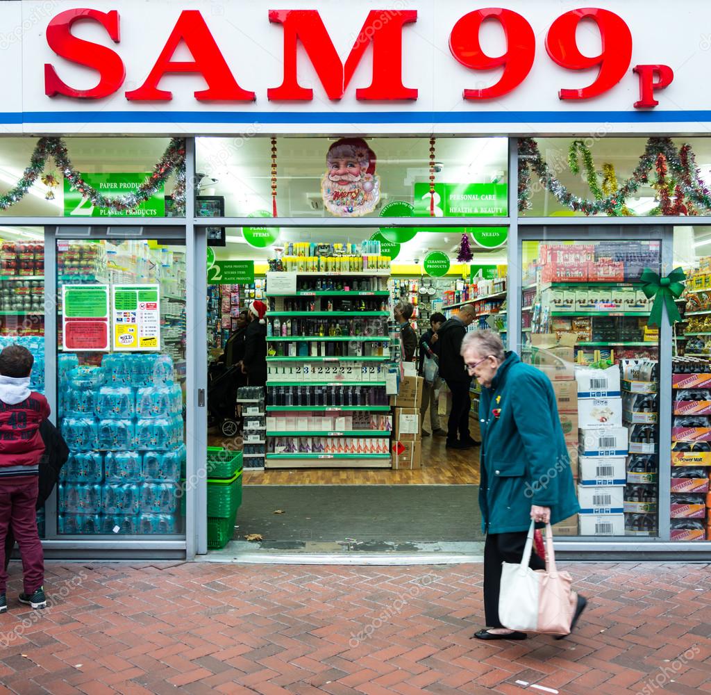 Sam 99p store in Reading – Stock Editorial Photo © mubus7 #93628968
