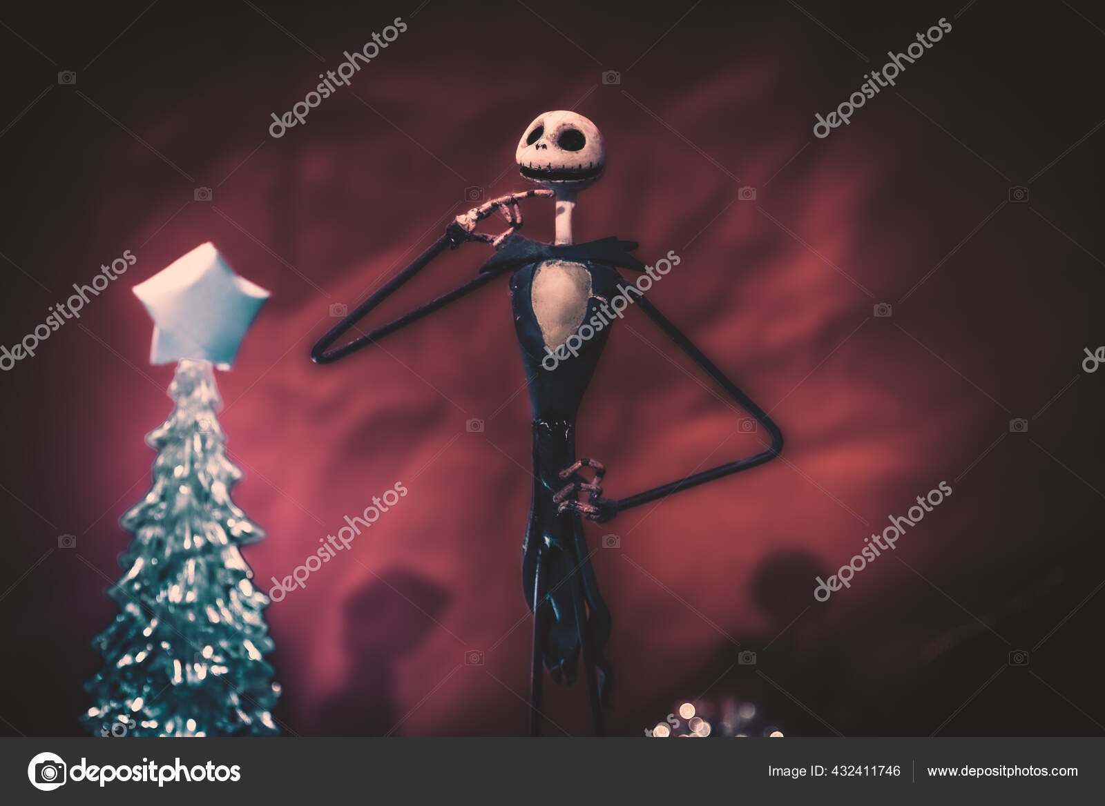 Encantador Jack Skellington de Noche Antes de Navidad rodeado de ...