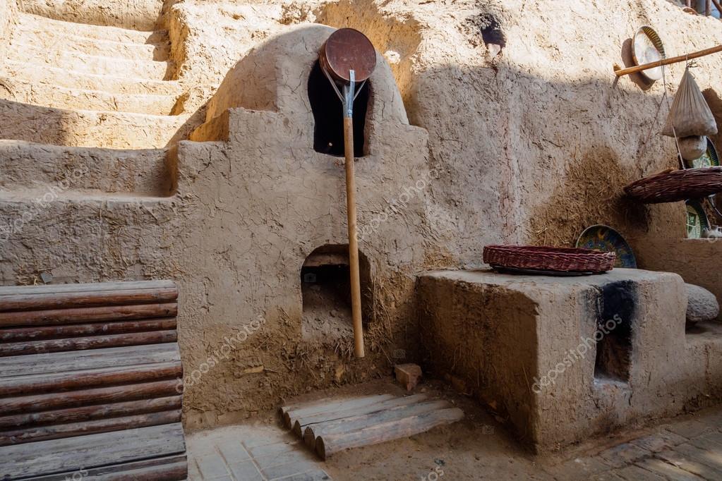 Horno antiguo: fotografía de stock © omnislash #66577477 | Depositphotos