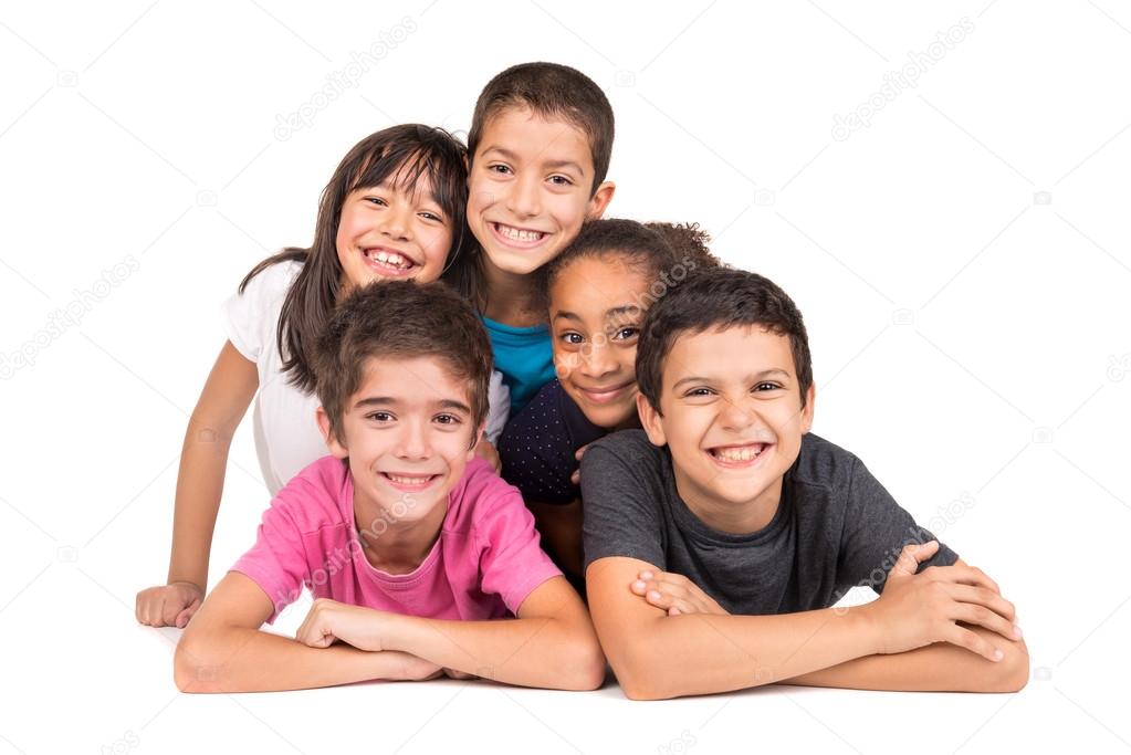 Grupo de niños posando — Foto de stock © luislouro #74099407