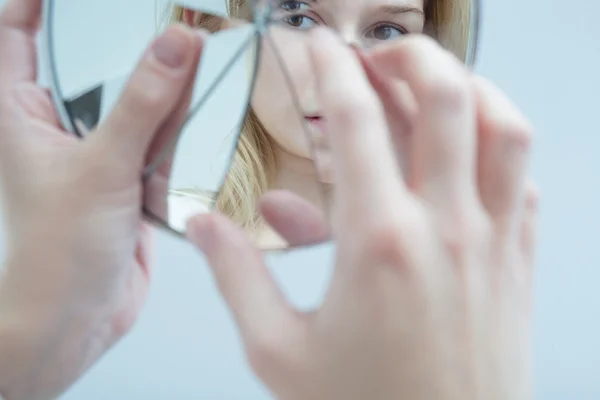 Broken mirror Stock Photos, Royalty Free Broken mirror Images ...