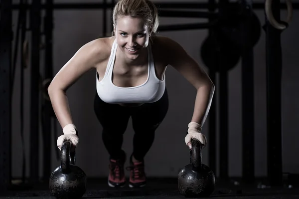 Manos fuertes mujer fotos de stock, imágenes de Manos fuertes mujer sin ...