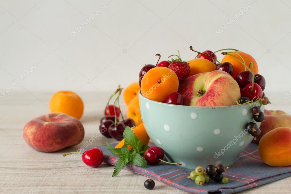 Summer fruits — Stock Photo © Nadki #76027821