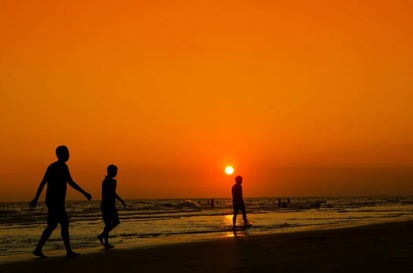 Beach sunset people Stock Photos, Royalty Free Beach sunset people ...