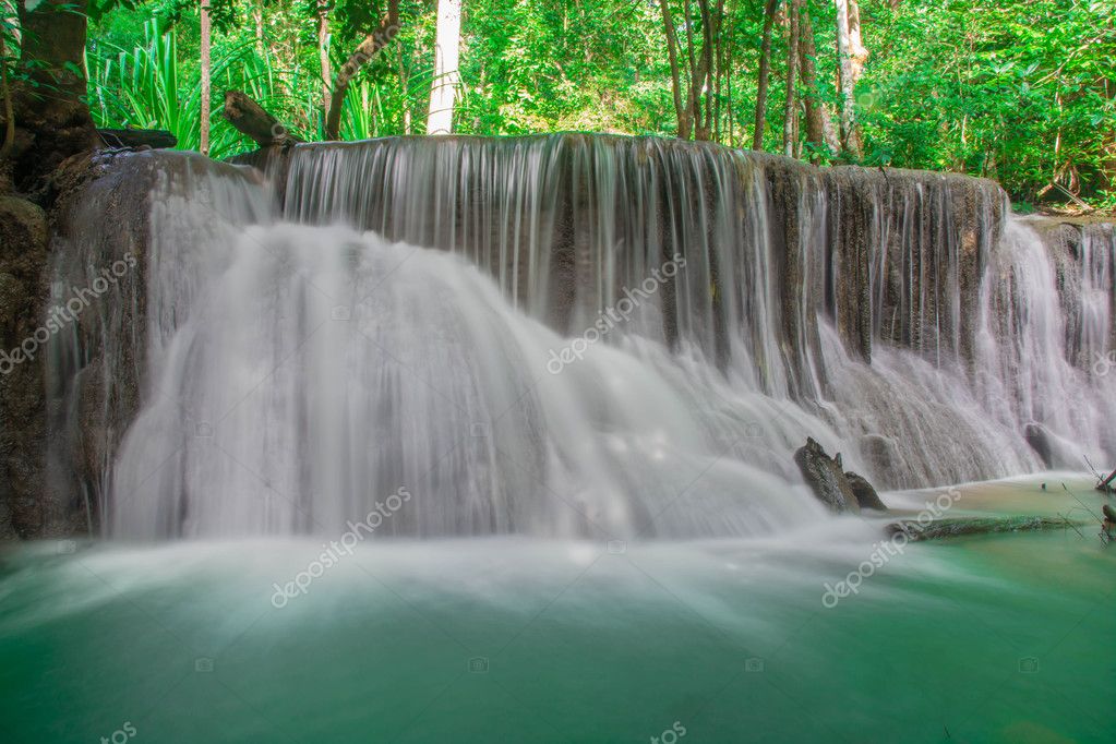 Beautiful Waterfall Green Forest Resting Place Relax Time — Stock Photo ...