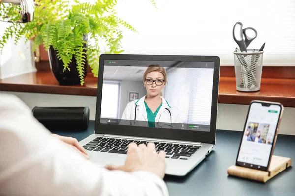 Video conferencing doctor Stock Photos, Royalty Free Video conferencing ...