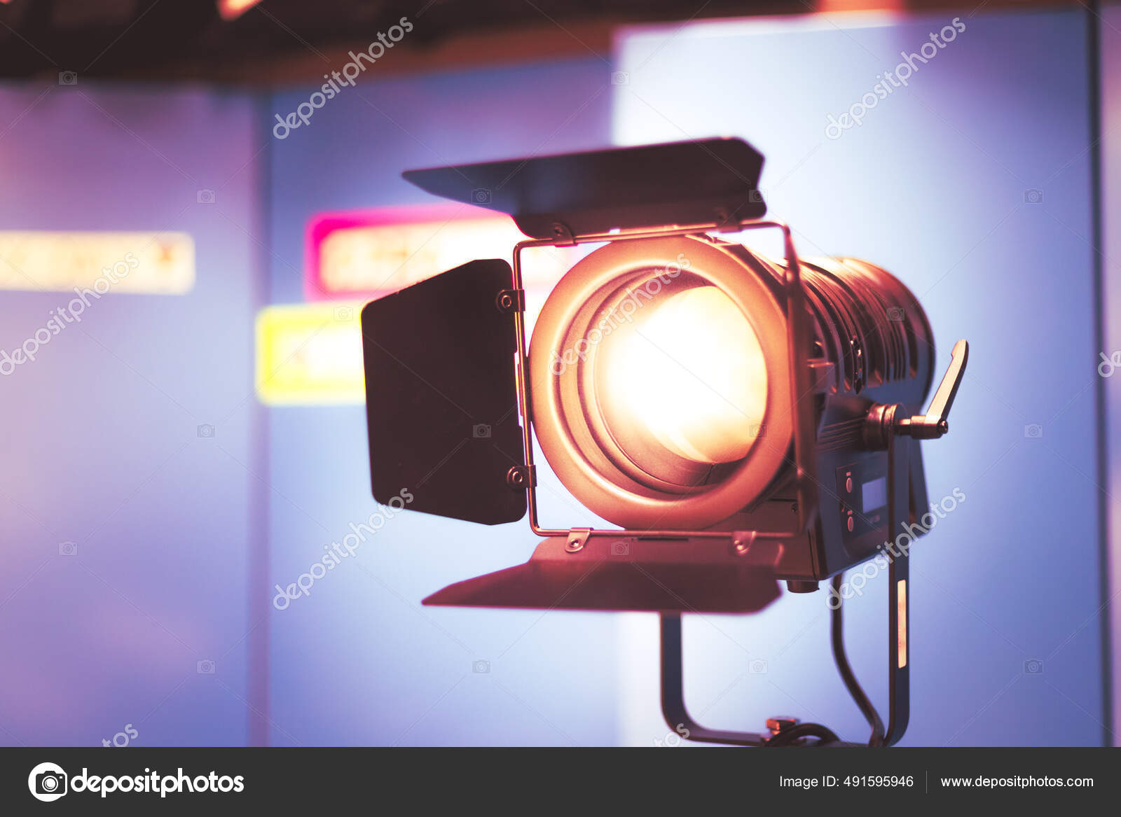 Professional Studio Spotlight Studio Lighting Equipment Photography ...