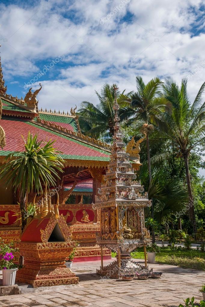 Xishuangbanna Dai Park Meng Han Man Xiaoganlanba drop Dafosi Stock ...