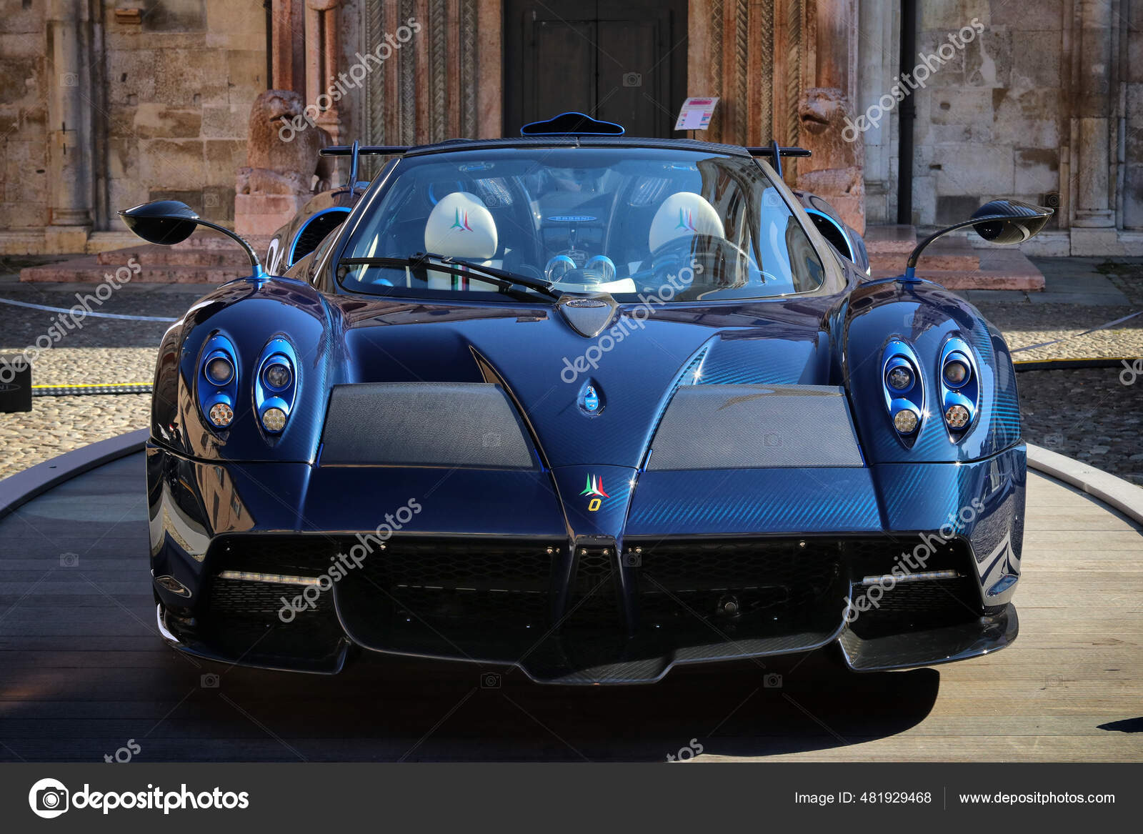 Pagani Front