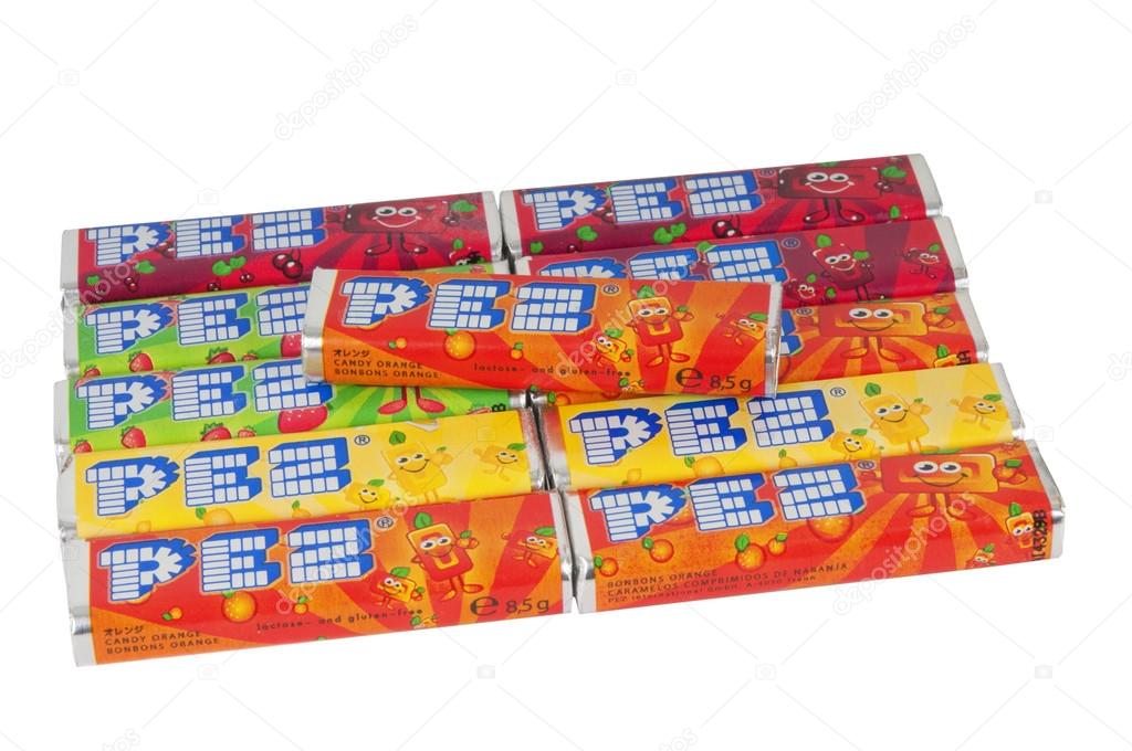 Packets of Pez Candy – Stock Editorial Photo © ctrphotos #76086591