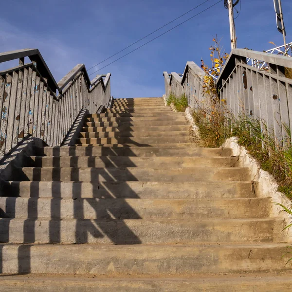 피라미드계단 Stock Photos, Royalty Free 피라미드계단 Images | Depositphotos