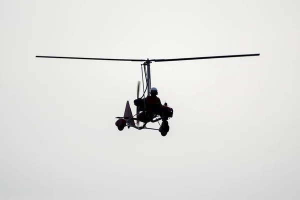 Autogiro rojo Stock Photos, Royalty Free Autogiro rojo Images ...