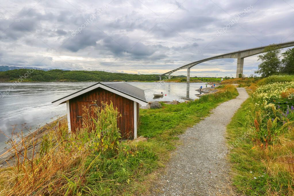 Corriente de Saltstraumen situado en el municipio de Bodoe, es uno de ...