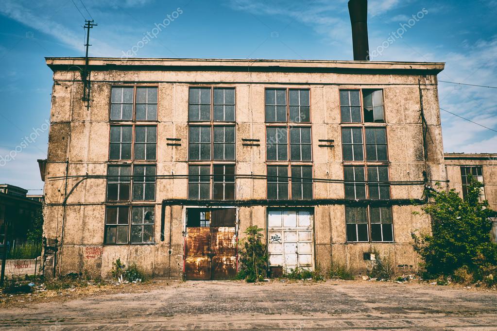 Abandoned industrial buildings Stock Photo by ©linux1987 79372070
