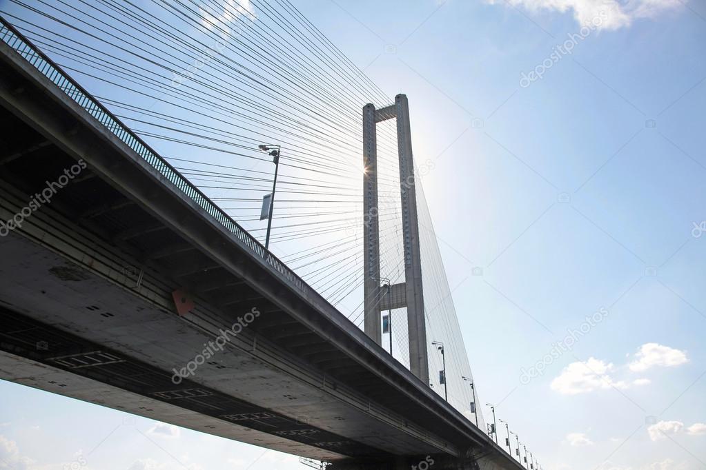 Element rope suspension bridge. The sun shines on the beautiful — Stock ...