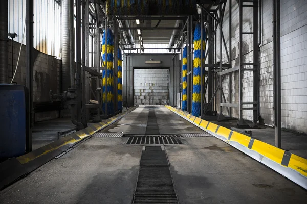 Bus wash Stock Photos, Royalty Free Bus wash Images | Depositphotos