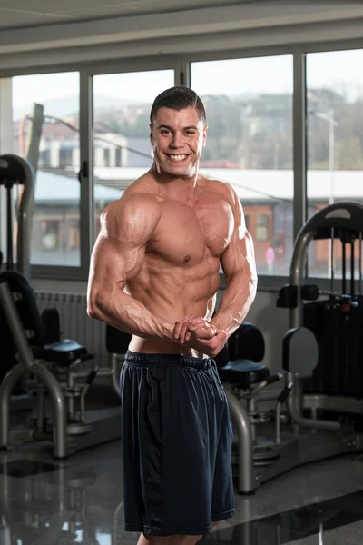 Bodybuilder smiling Stock Photos, Royalty Free Bodybuilder smiling ...