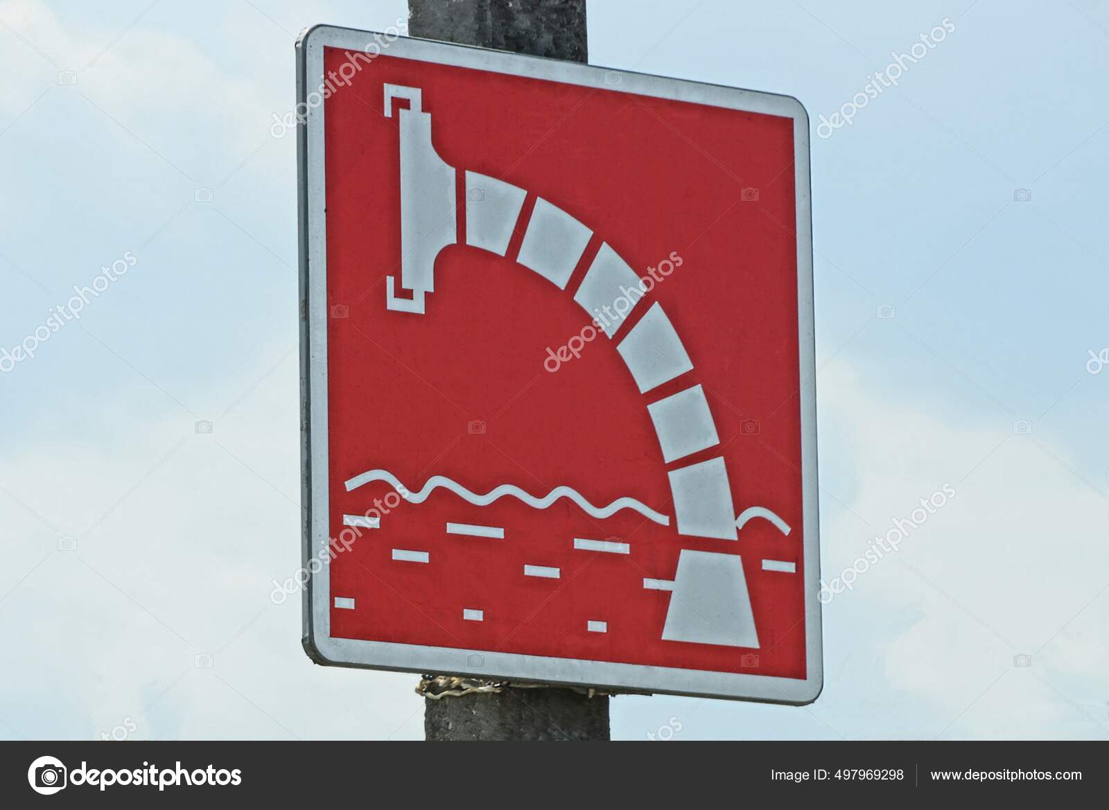 One Red Square Water Intake Road Sign Hanging Gray Concrete — Stock ...