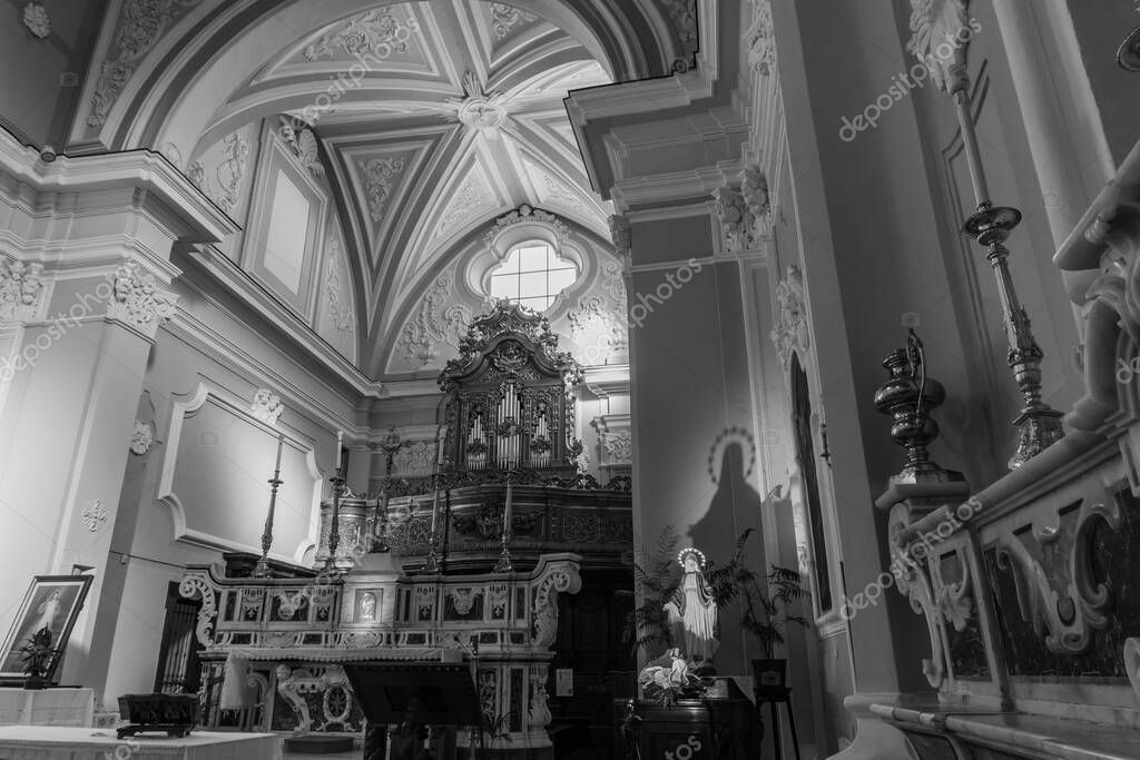 Teano, Caserta, Campania. Iglesia de San Francesco. Construido en el ...