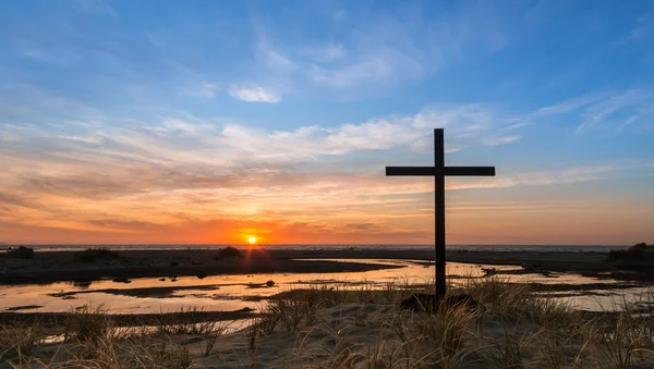 Cross sunset Stock Photos, Royalty Free Cross sunset Images | Depositphotos