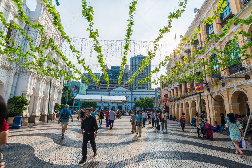 MACAU, MACAU - 22 DE OCTUBRE DE 2015 - Senado Square nigth view of ...
