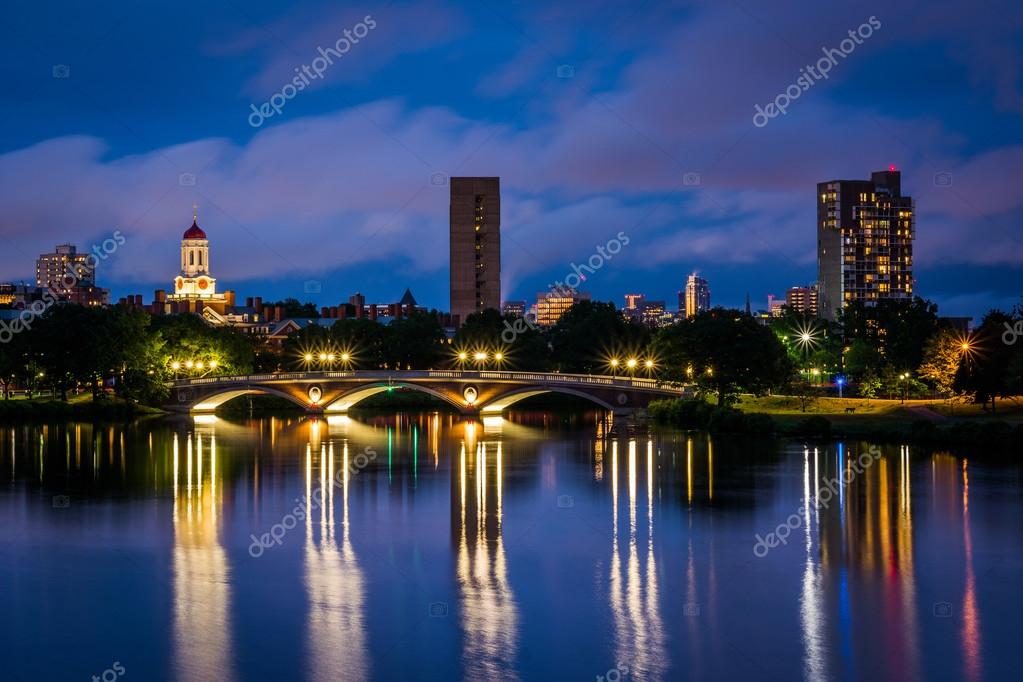 The John W Weeks Bridge and Charles River at night, in Cambridge Stock ...
