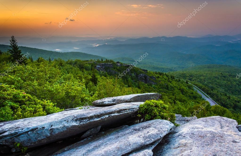 Sunrise from Rough Ridge, near the Blue Ridge Parkway in North C ...