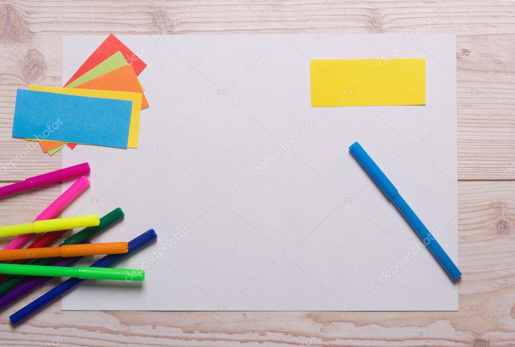 Marekers and note papers — Stock Photo © budabar #121535224