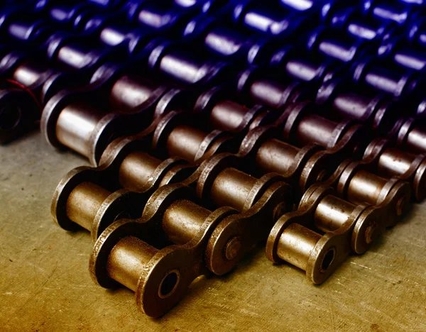 Metal link chains Stock Photo by ©budabar 73219743