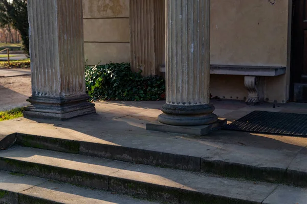 Concrete column Images - Search Images on Everypixel