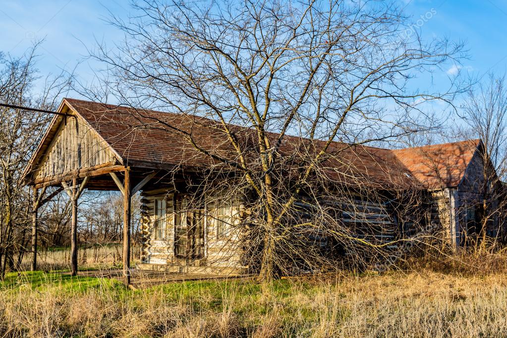 Old Country Store in Oklahoma Made of Logs — Stock Photo © rickmcmillin ...