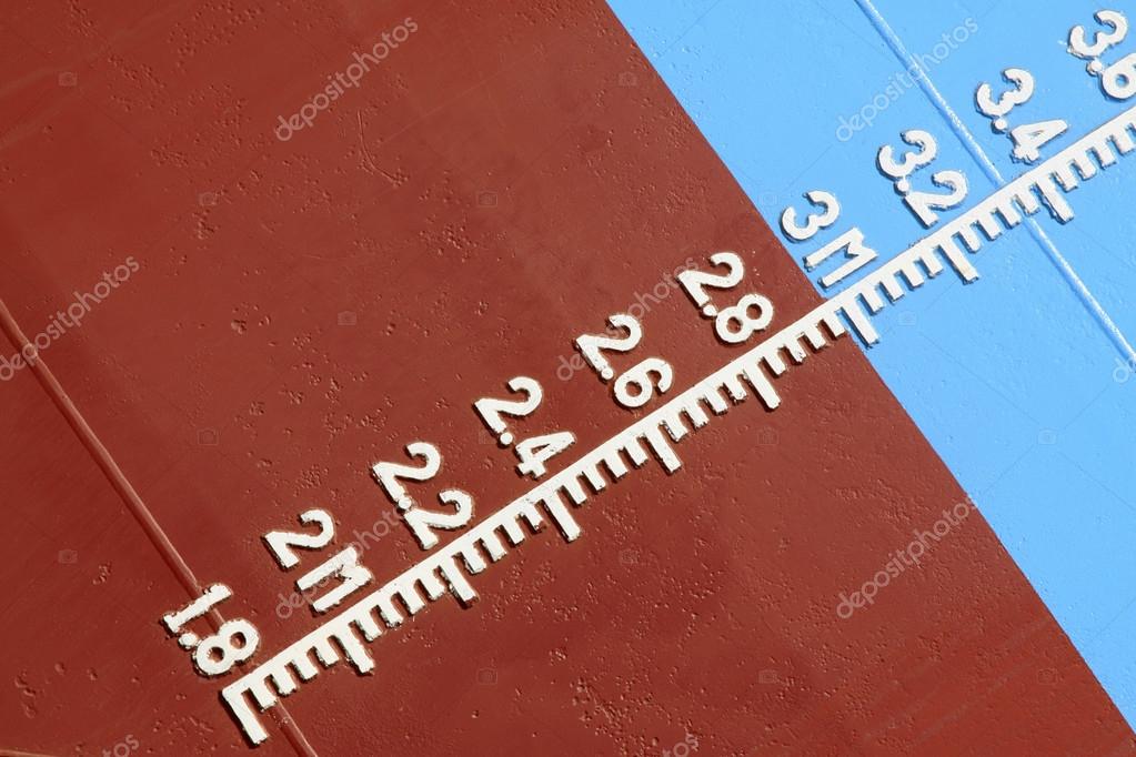 Marca de plimsoll en el buque — Foto de stock © zhangyuangeng #65222433