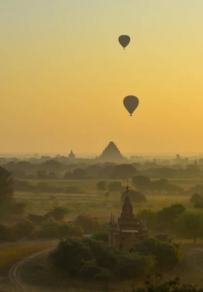 Bagan sunrise Stock Photos, Royalty Free Bagan sunrise Images ...