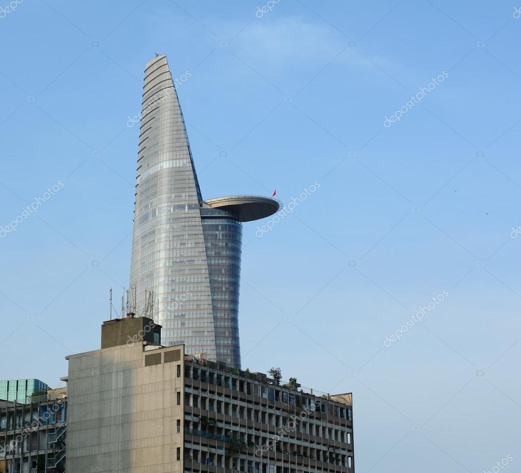 Top of Bitexco Financial Tower – Stock Editorial Photo © phuongphoto ...